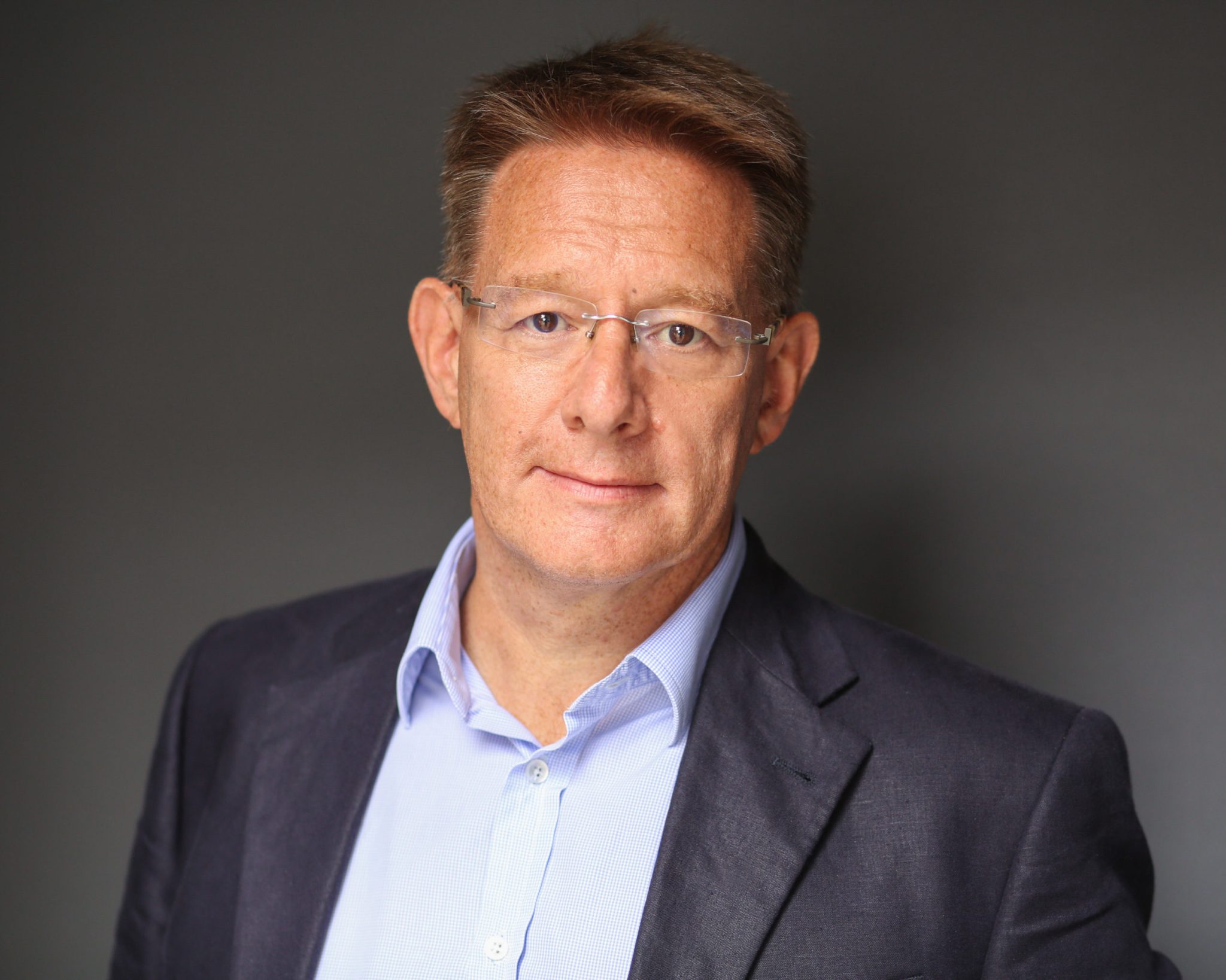 Board of Directors and Senior Management - AEG